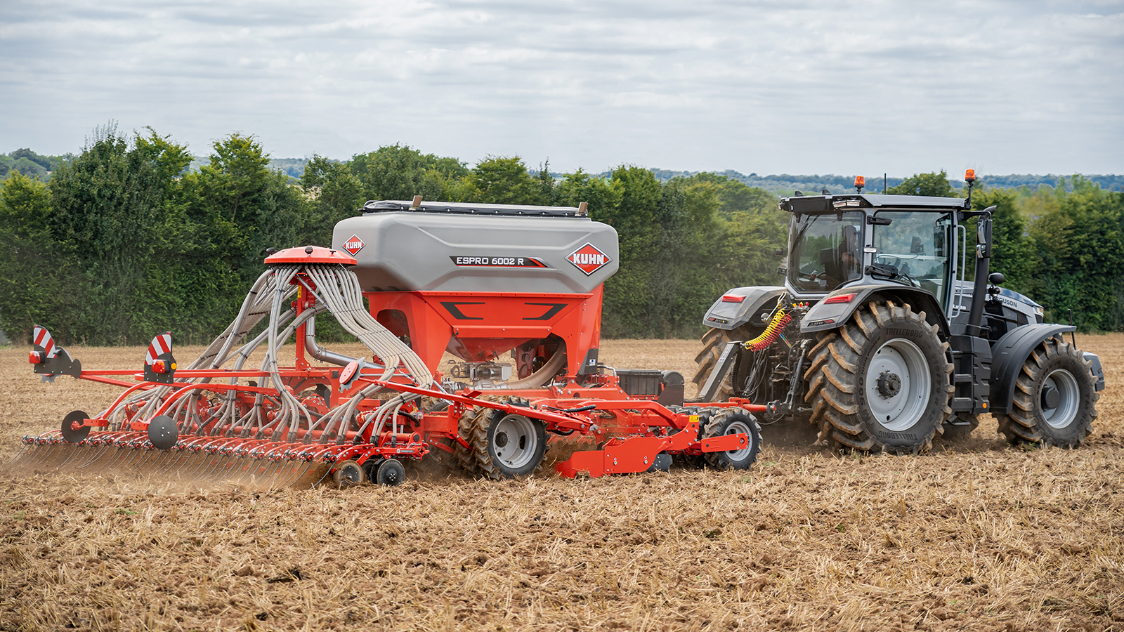 Semoirs pour semis simplifié ESPRO 1002 (R) : une solution polyvalente et intuitive | KUHN