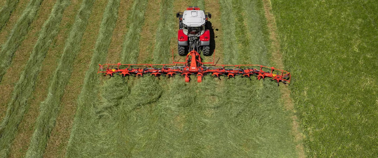 GF 13003 - L'unique faneur porté en 13 m ! | KUHN
